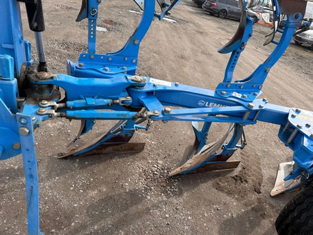 Lemken europal 7. Sotamiz