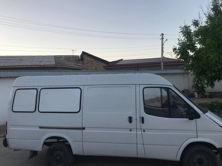 Ford tranzit sotiladi