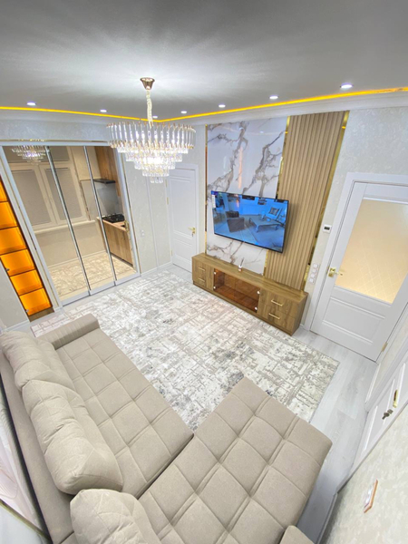 Метро Мирзо Улугбек 2,3/2/4  50м2 все разделный С мебелом техника