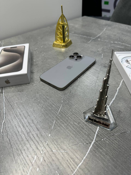 iPhone XR 15 Pro Korpusda