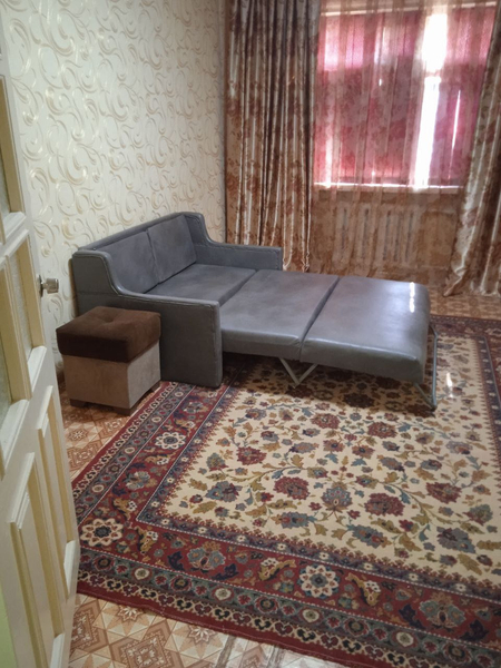 Сдаю квартиру 2 комнатная,возле ресторана Шафран.в квартире всё есть