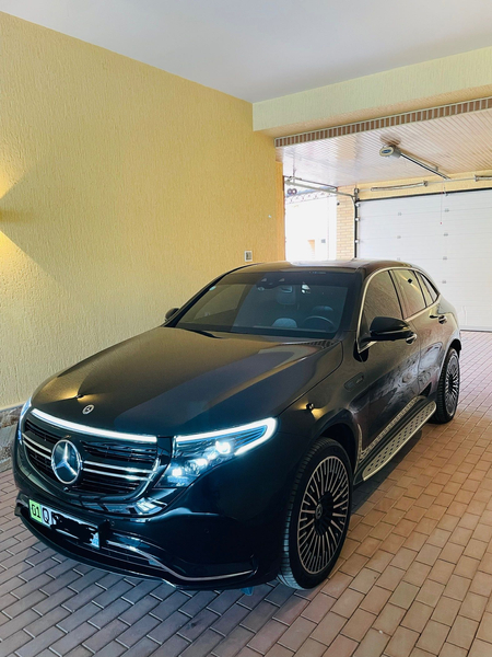 Mercedes Benz EQC 400 (4 matic)