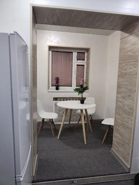 Продам 1 ком Ц-5 ориентир Монумент Мужества. Кирпич  40м2