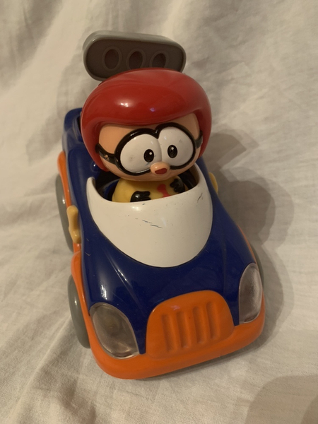 Игрушка машинка на батарейках