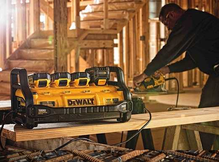 Dewalt dcb 1800 зарядная станция и генератор 2в1