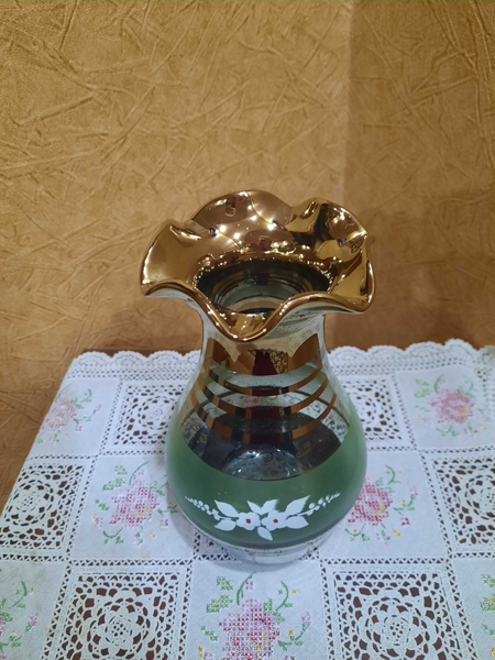 Винтажная, редкая, очень  красивая ваза