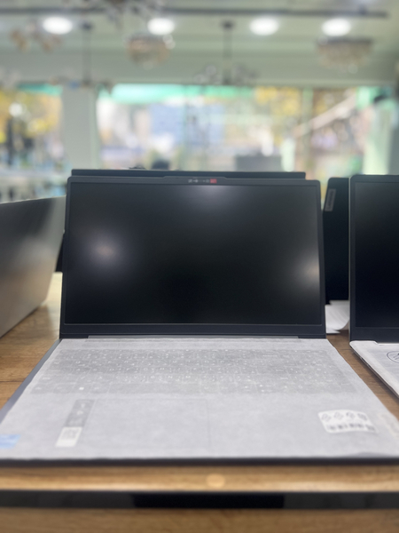 Lenovo core i3 4/256