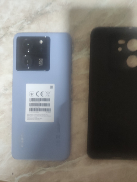 Продам Xiaomi 13 T 12/256 с годовой гарантии