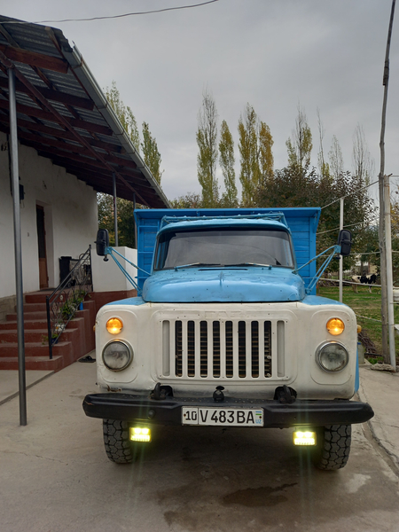 Gaz 53  1990 yil metan gaz SROCHNA