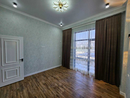 2 xonali 65m² 2-qavat sotiladi.