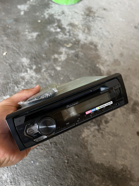 Pioneer DEH - S1250UB