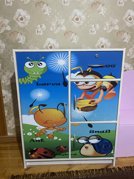 Срочно продаю детский шкаф.