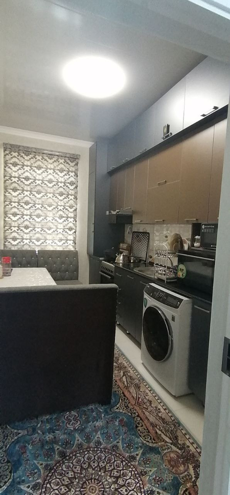 Yashnaobod izzatda 2 xonali uy sotiladi