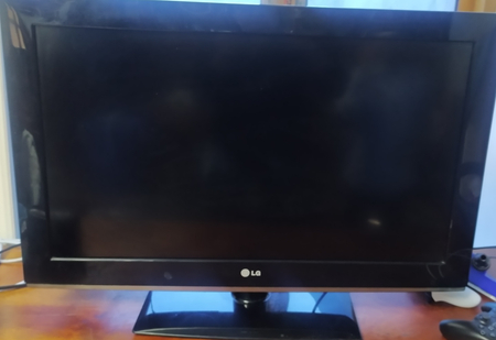 LG televizor sotiladi
