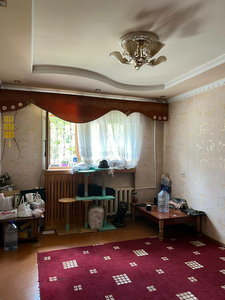 Parkent bozori Ummon to\\\'yxona  Behruz Restoran 2 xonali uy sotiladi
