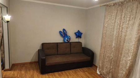 Сдам 1 комнотную квартуру с ремонтом, мебелю и техникой на ул. БИЙ