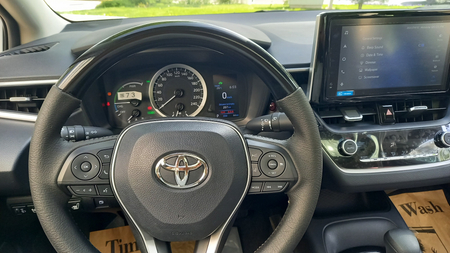 Toyota Corolla Гибрид в Наличии 2023 год