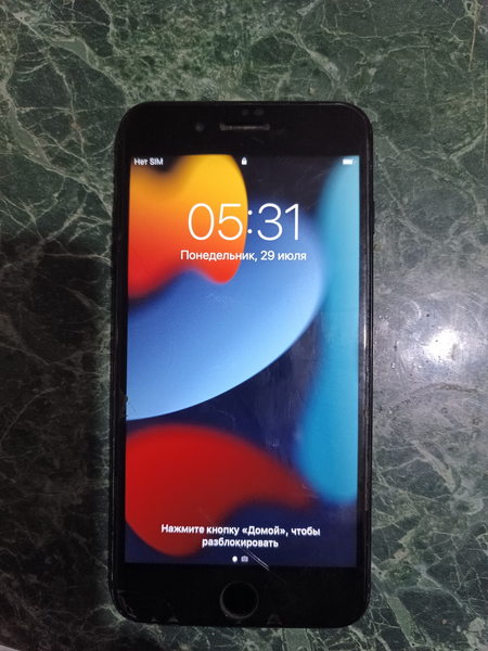 Iphone 7 plus 256 jet black holati yaxshi ishlab turibdi