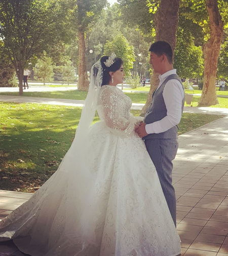 Продаётся свадебный платье только один раз одела новый!
