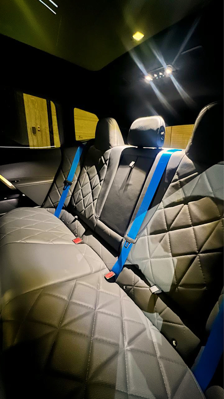 BMW IX XDriveM40. black piano. swarovski
