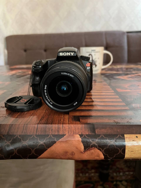 Foto/video camera sony alpha 37