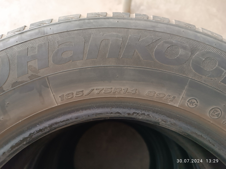 Продам Покрышки на авт.Кобальт. б/у. Сотаман.