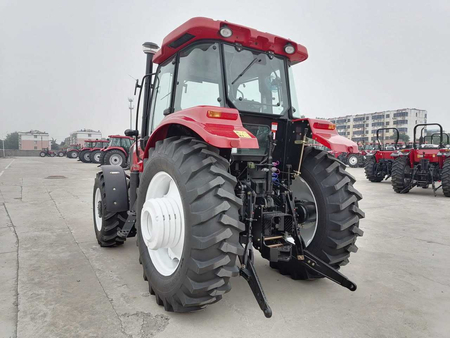 Трактор YTO NLX 1404 Nasiya Savdo Ribosiz Bo'lib to'lash