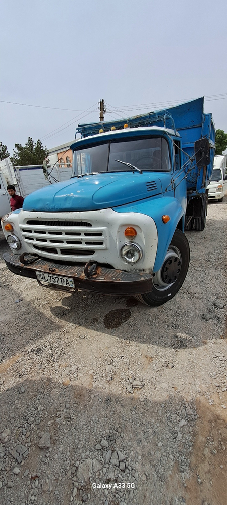 Zil130 sotiladi samasval selhoz