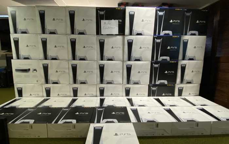 “PlayStation 5 – Новые, в наличии! Погружение в мир игр!”