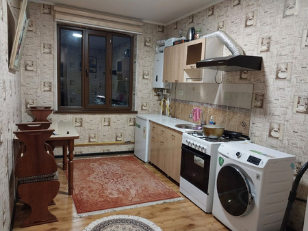Срочно сдаю 1 ком М Горький средний ремонт