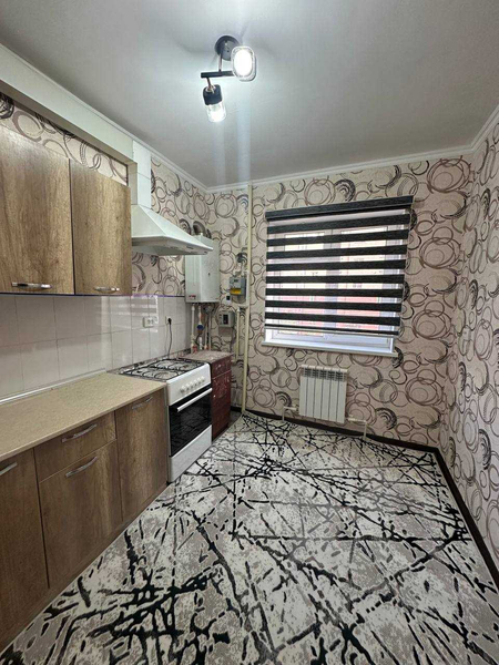 2 xonali 50 m 7Qavatli yangi gishtli domning 2 qavat
Adres:7 mkr