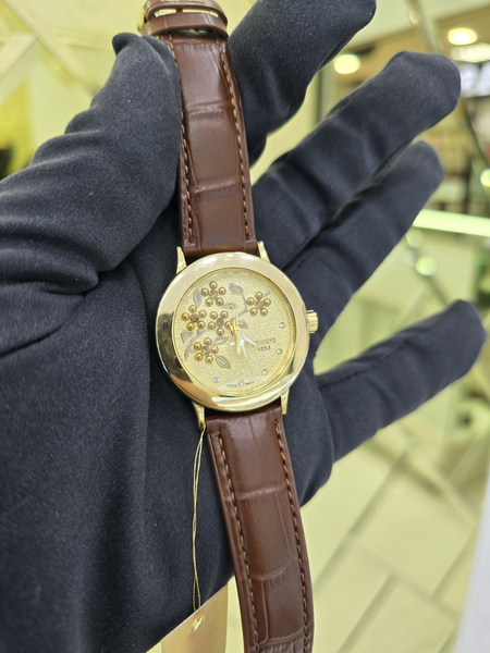 Продам золотые часы Тиссот 750 пробы