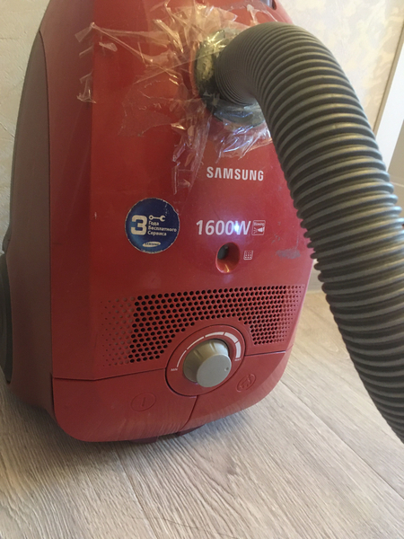 Пылесос samsung 1600W