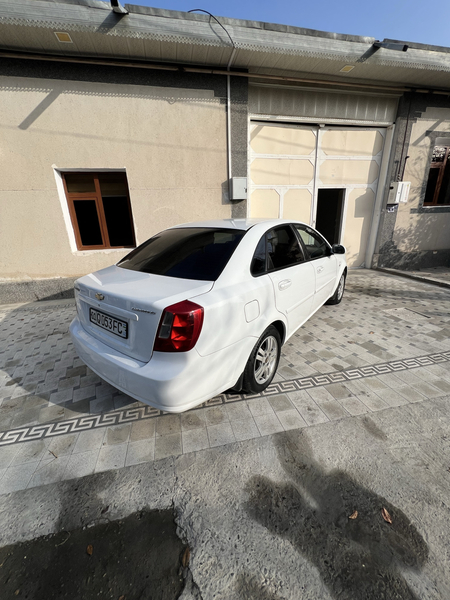 Lasetti 2011 metan gaz