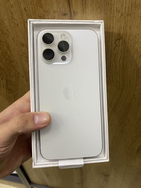 Iphone 15 pro max Nahtga