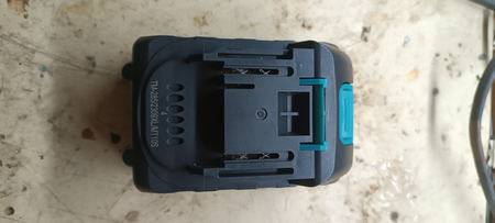 Akumulyator BYOTI 20v 6 A