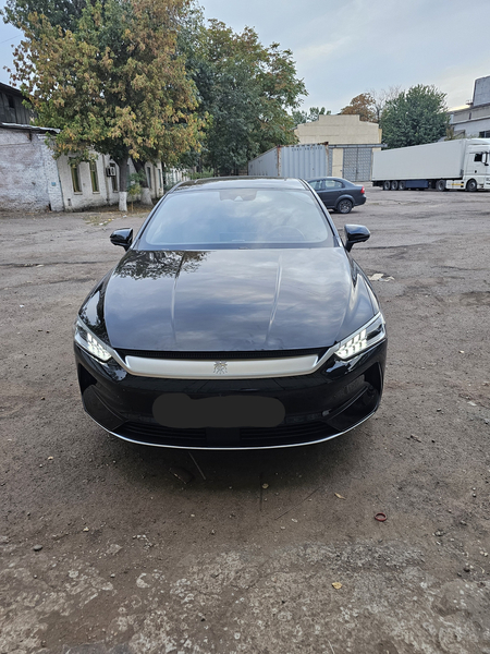 Byd qin 510 км черный цвет