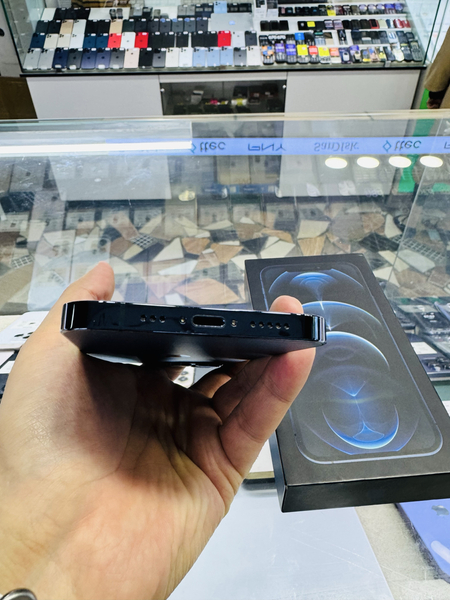 iPhone 12 Pro 128 gb blue
