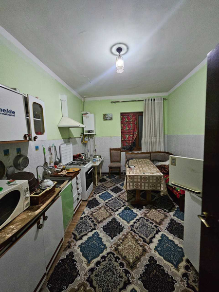 3 xonali 100m² 4-qavat uy sotiladi