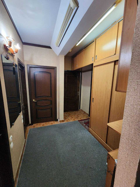 Продается квартира Юнусабад-13, 3/1/5