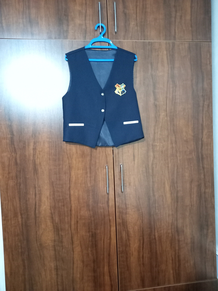 Maktab forma kastyum