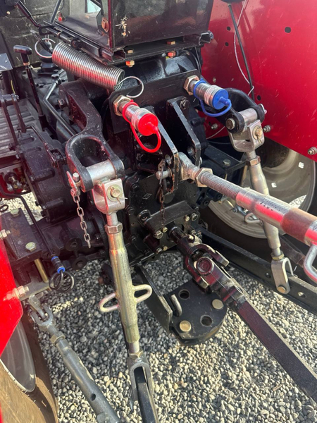404 dongfeng  sotiladi 1 yil kafolat