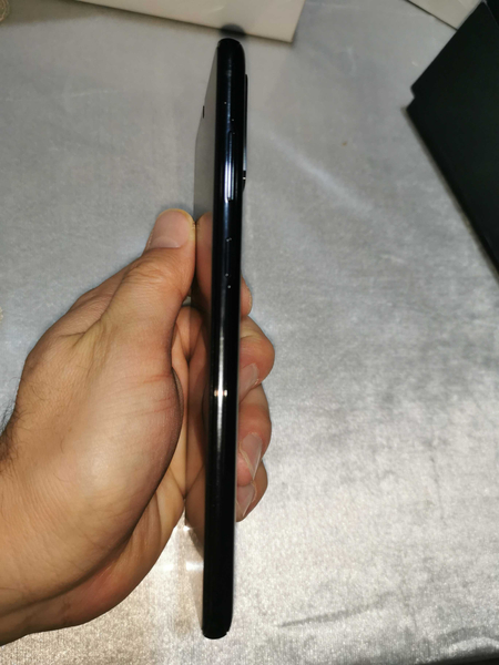 Срочно Samsung S20+ 8/128 GB Вьетнам