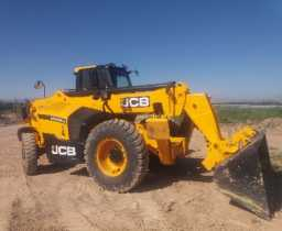 Экскаватор погрузчик ЖСБ530 Аренда JCB530