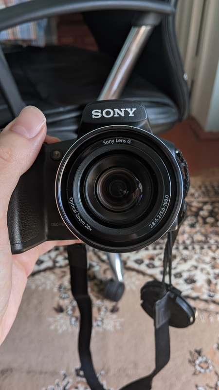 Цифровой фотоаппарат Sony Cyber Shot