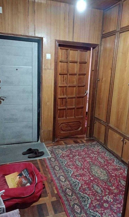 Юнусабад 12кв Аренда 3комн 2 этаж