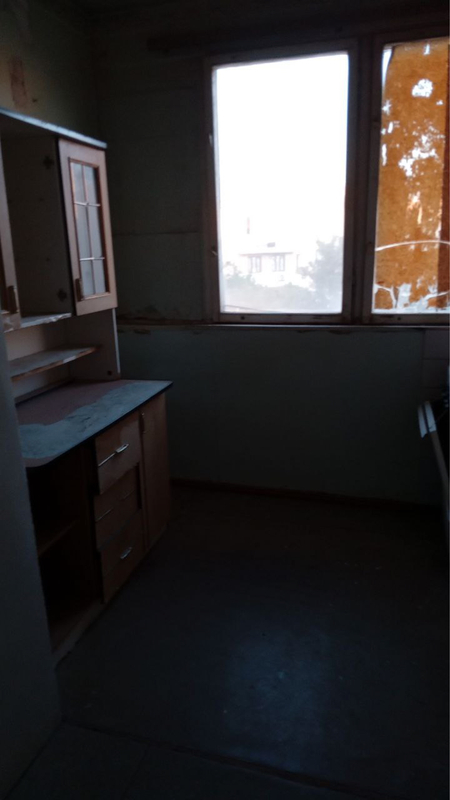 Срочно продаётся Юнусабад 18 квартал.2/4/4. 77-серия,кирпич