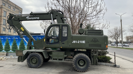 Колёсный экскаватор JONYANG 210w