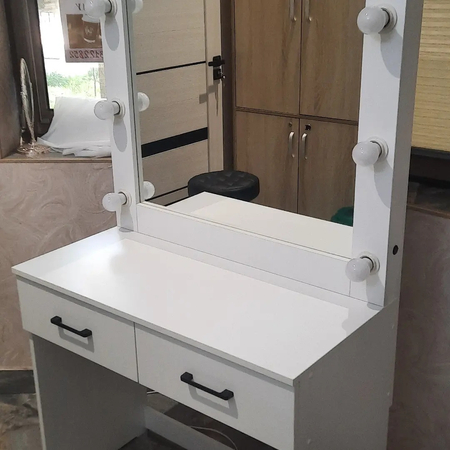 Tryumo s lampami 10sht