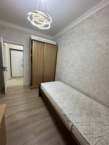 Продам 2 ком юнусабад 12 квартал